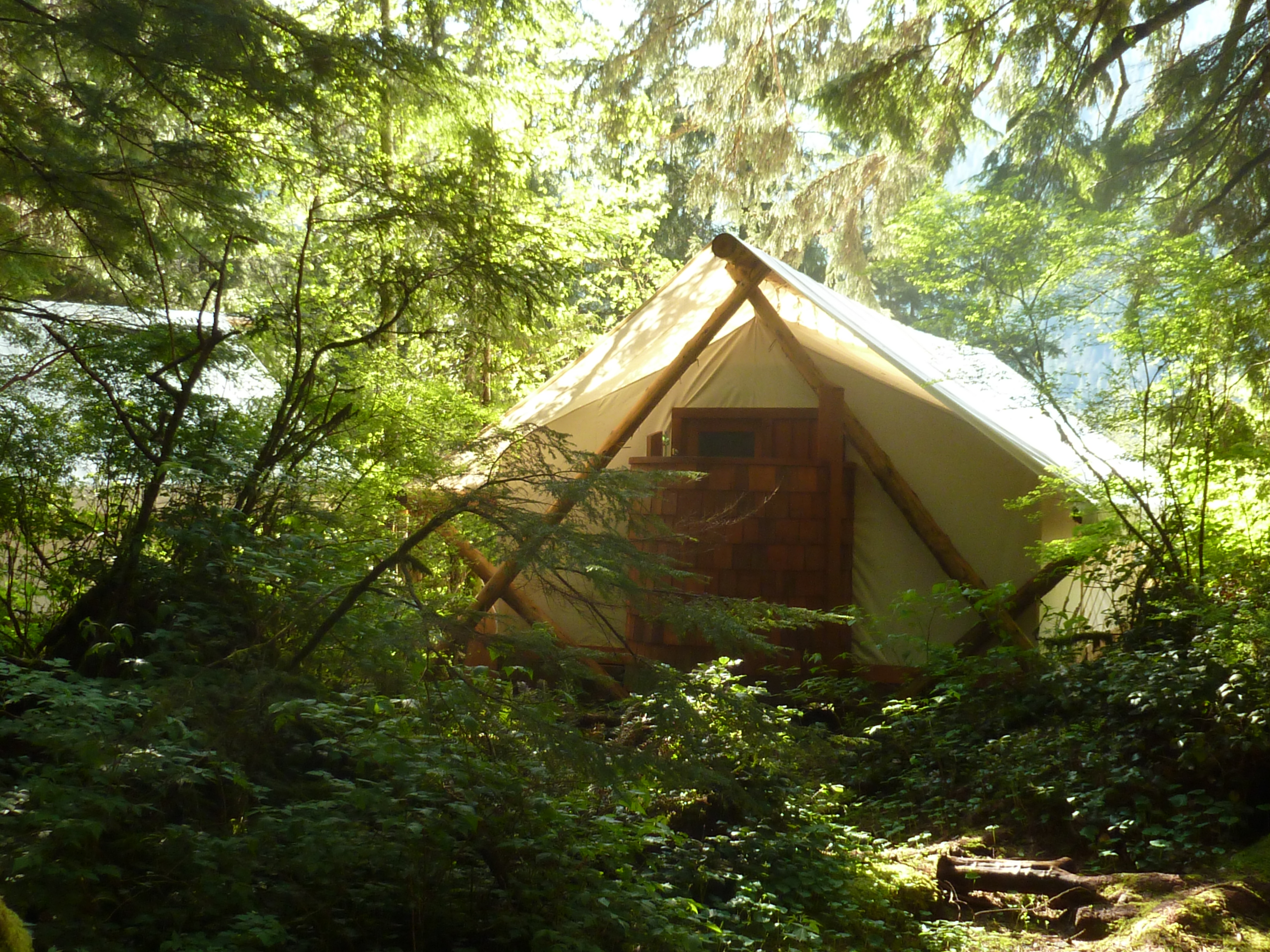 Prospector Style Tents - Tenting in Luxury